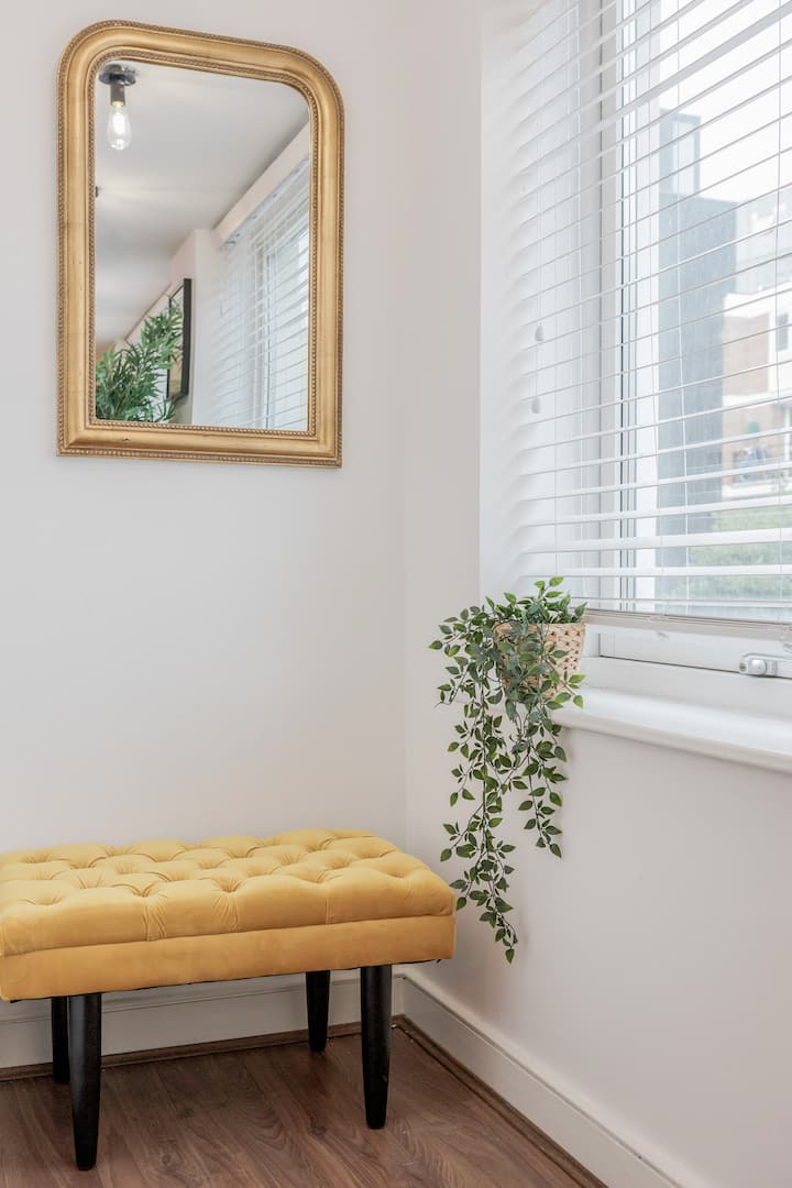 Contemporary London Bridge | Creed Stay - Londres
