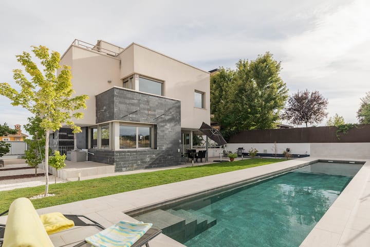 Villa, Oasis In Madrid 3bdr+4bths+luxurious Pool - Villanueva del Pardillo