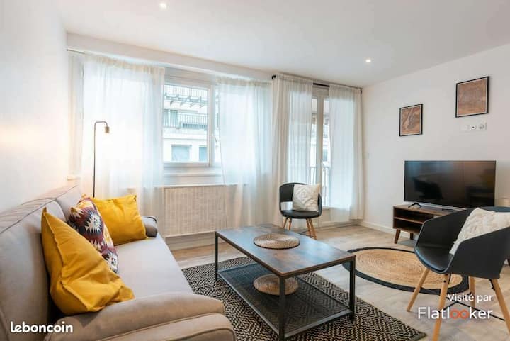 Chambre Dans Un Appartement Pau Centre - 坡市