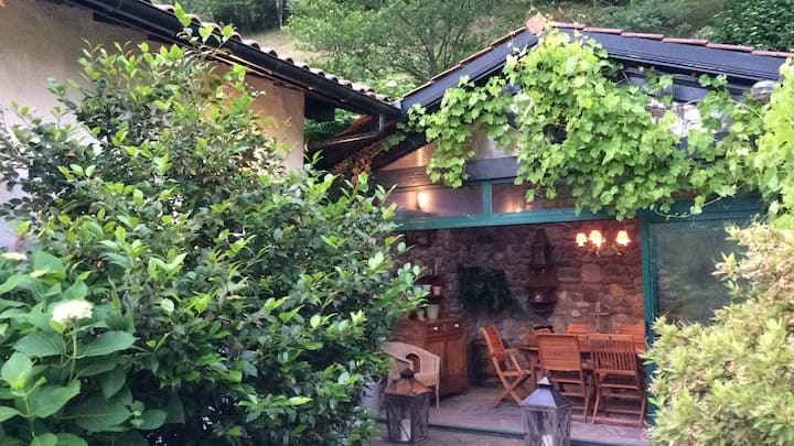 Maison Familiale Chaleureuse, Arborée, Rivière - Pays basque français