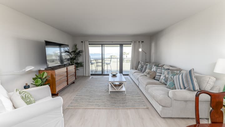 Newly Renovated Santa Rosa Dunes Condo! - Pensacola Beach, FL