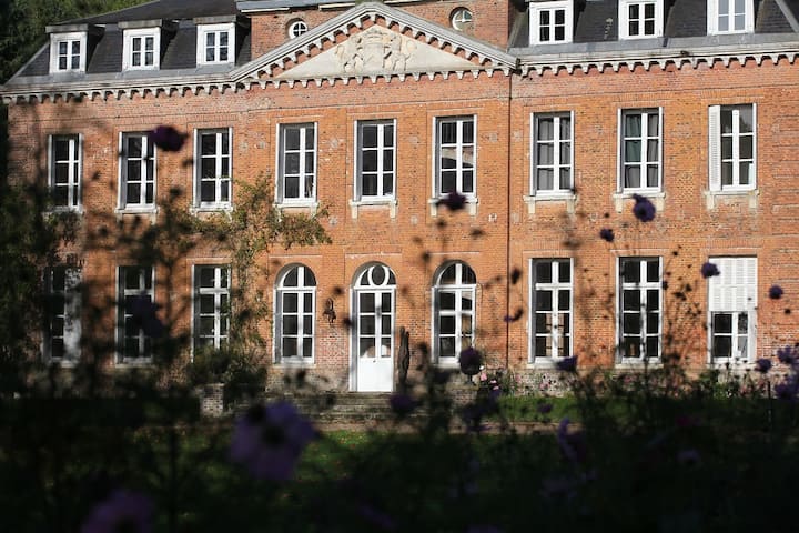Studio Central, Château De Bois-guilbert - Jardins de Bellevue