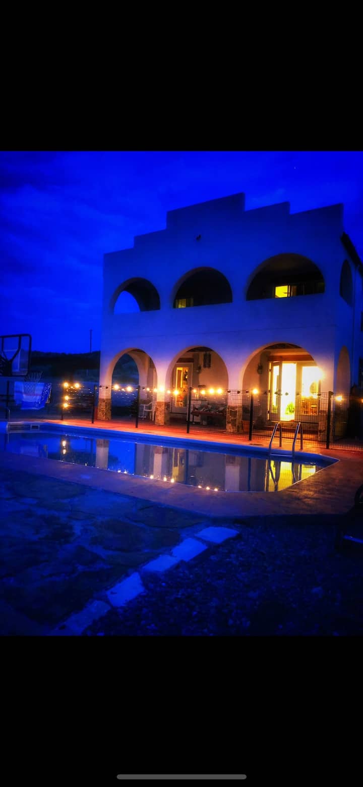 Flora Vista Casa - Bloomfield, NM