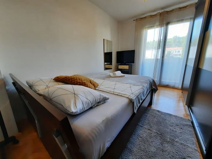Room Nr. 2 With Free Parking Near The City Centar - Poreč