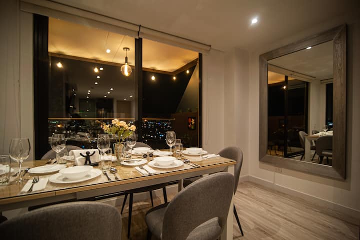 Luxury High Rise Apartment + City & Mountains View - Bogota