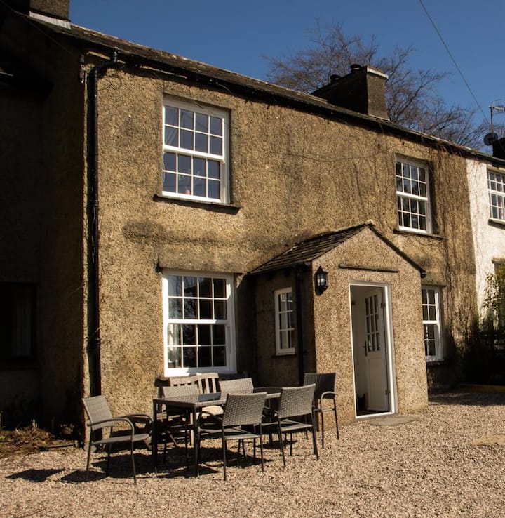 Characterful, 3 Bed Lake District Cottage - Bowness-on-Windermere