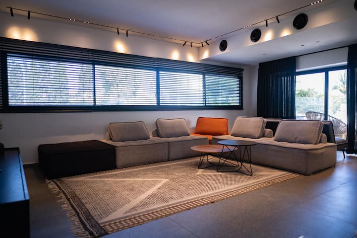 Large One Bedroom At Rokah Luxury Villa - Israël