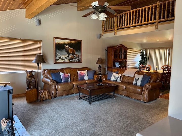 3br Townhouse - Your Home Away From Home - Mammoth Lakes, CA