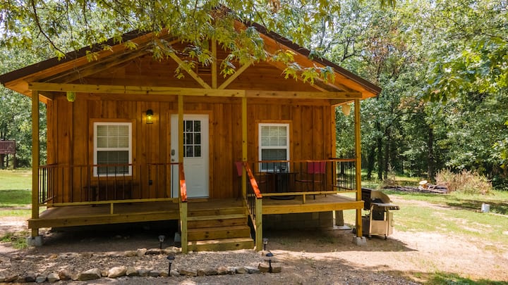 Acorn Holiday Rentals & Homes - Arkansas, United States | Airbnb