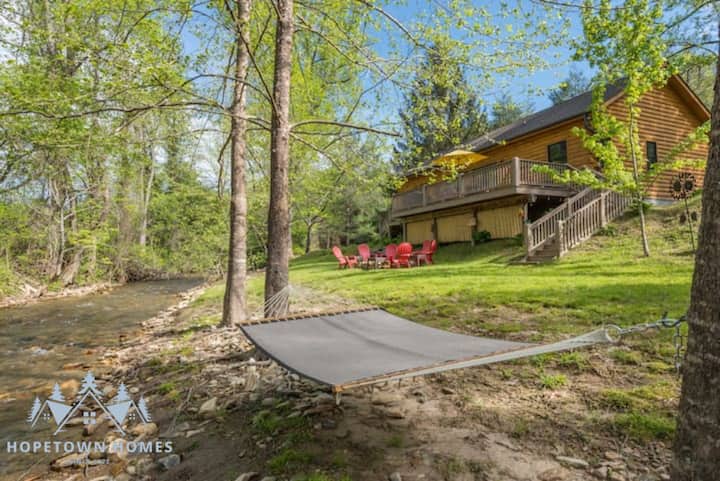 Riversong Cabin! Cozy Black Mountain Retreat - Black Mountain, NC