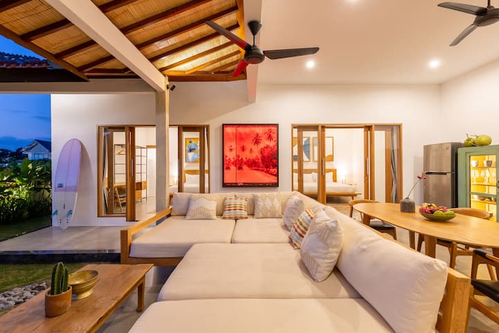 Unique Lightbox Villa · Best Location In Canggu - Bali