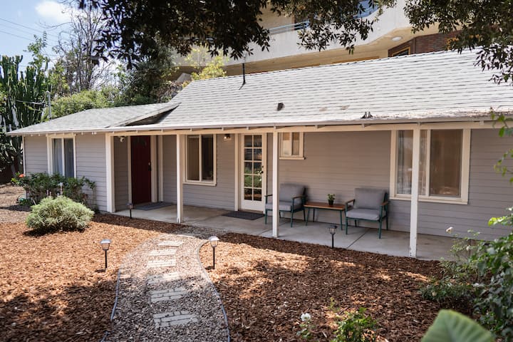 1br *House* In Glendale With Private Fenced Yard (P55) - West Hollywood
