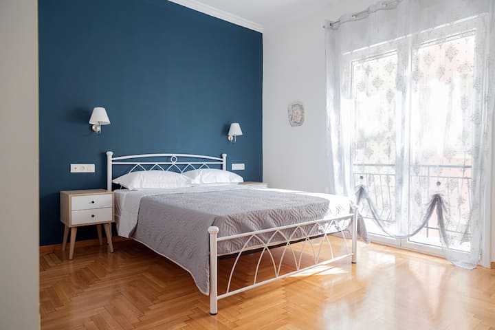 "Athinais" 3 Bedroom Apartment, Near Acropolis - Athènes