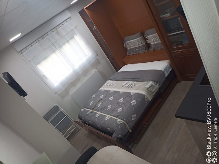 Agréable Studio Au Calme Entièrement Rénové 07/22 - Bagnoles-de-l'Orne