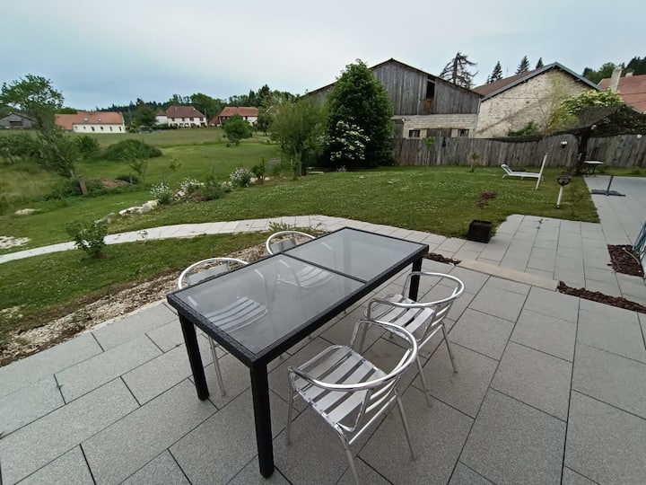 Superbe Appartement à La Campagne - Doubs