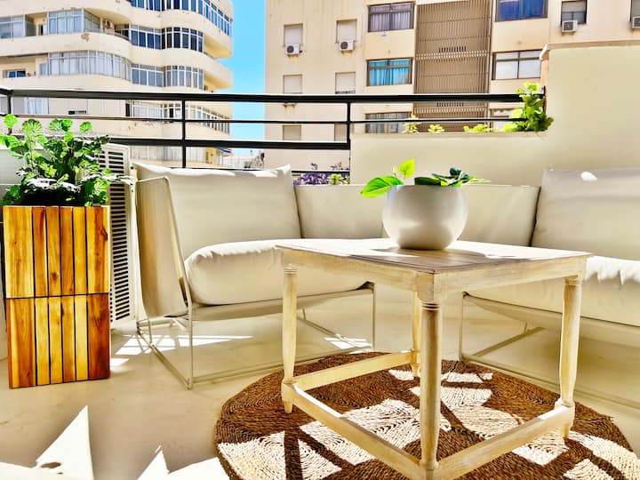 Precioso Y Nuevo Apartamento De Playa Con Piscina - Fuengirola