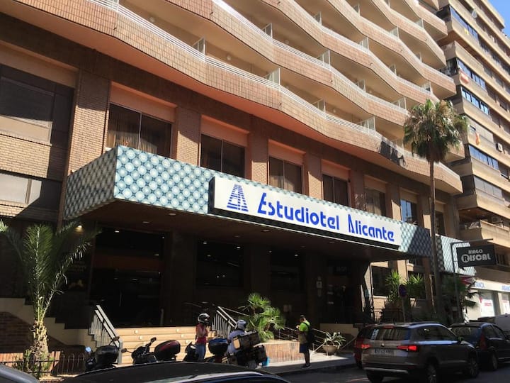 Precioso Apartamento Hotel Riscal , En El Centro. - Alicante