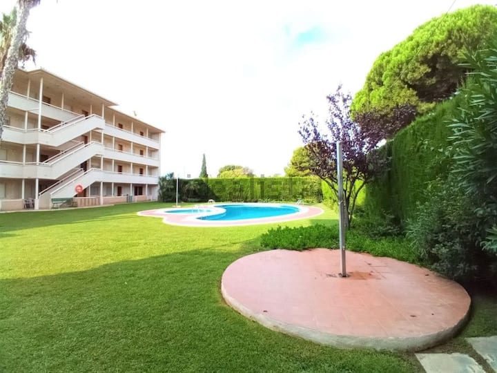 Bonito Apartamento Para 4 Personas Con Piscina - Costa Dorada