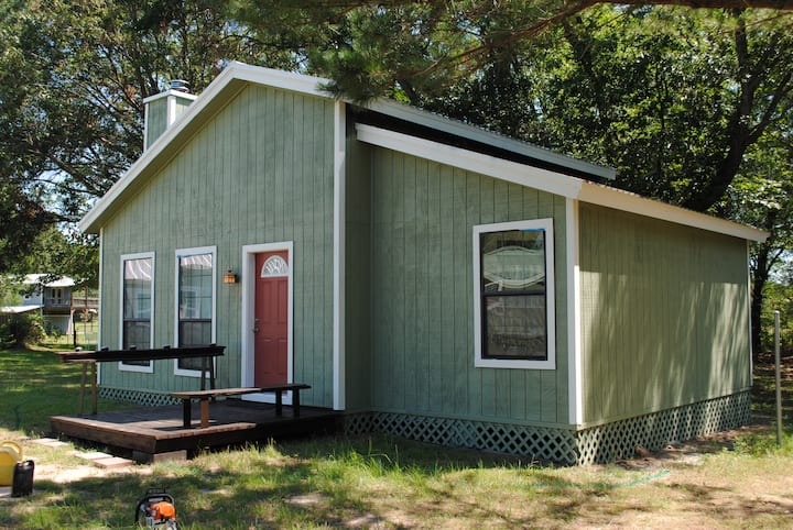 Main Cabin In Bois Darc Bungalows - Up To 5 Guest - Davy Crockett Lake, TX