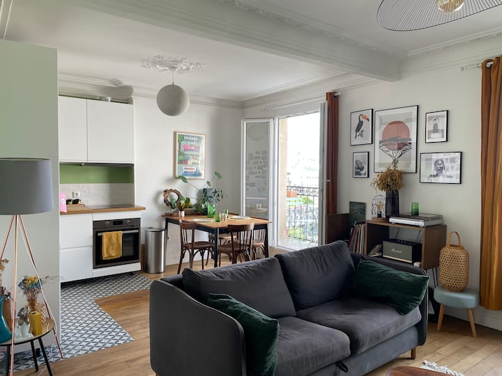 Appartement Parisien Avec Balcon Proche Montmartre - Paris