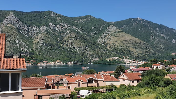 Quiet And Lovely Apartment With An Amazing View - Kotor