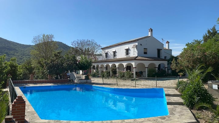 Agradable Vivienda Rural Con Piscina - Prado del Rey