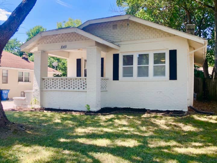 Adorable, Comfortable Boho Cottage, Monthly! - Springfield, MO