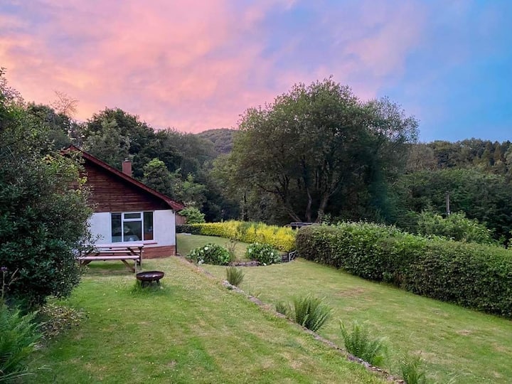 Tranquil cottage with stunning views - Cottages for Rent in Llanvaches ...