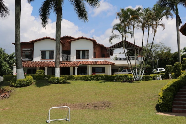 Casa Campestre El Paraíso - Pereira
