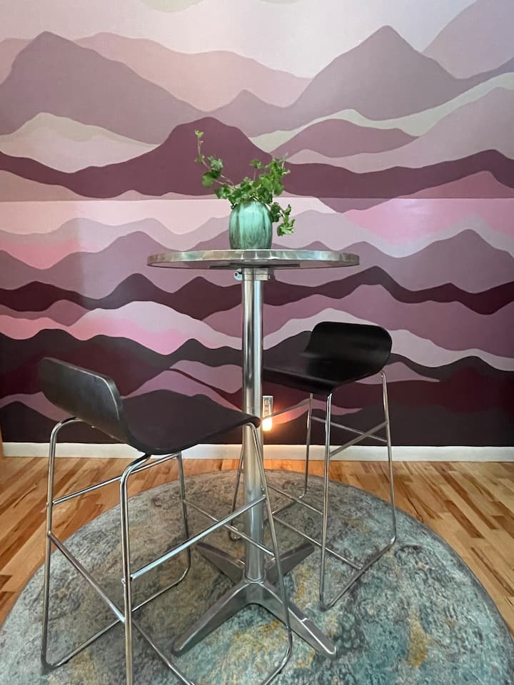 Spacious Two-bedroom With A View On The East Side - Asheville, NC