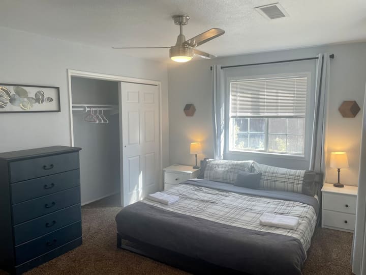 Private Master Bedroom And Bathroom In Flagstaff#1 - Flagstaff, AZ