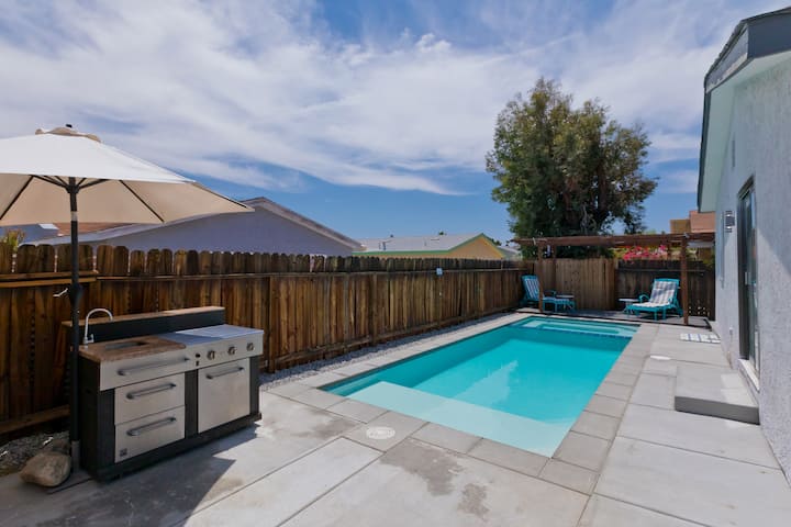 Cheerful Palm Springs Home With Pool & Jacuzzi - Palm Springs