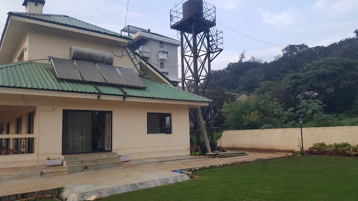 Beautiful 4 Bed Kitchen And Large Garden Bungalow - Mahabaleshwar