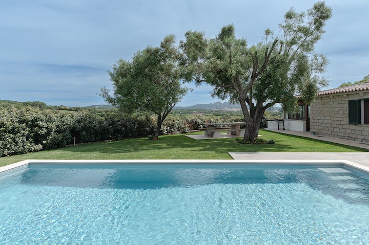 [Villa Con Piscina]nelle Colline Della Gallura - Arzachena