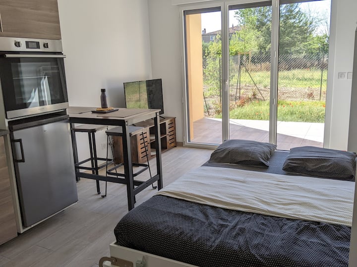 Studio Cosy Avec Jardin Et Parking Privé - Aix-en-Provence