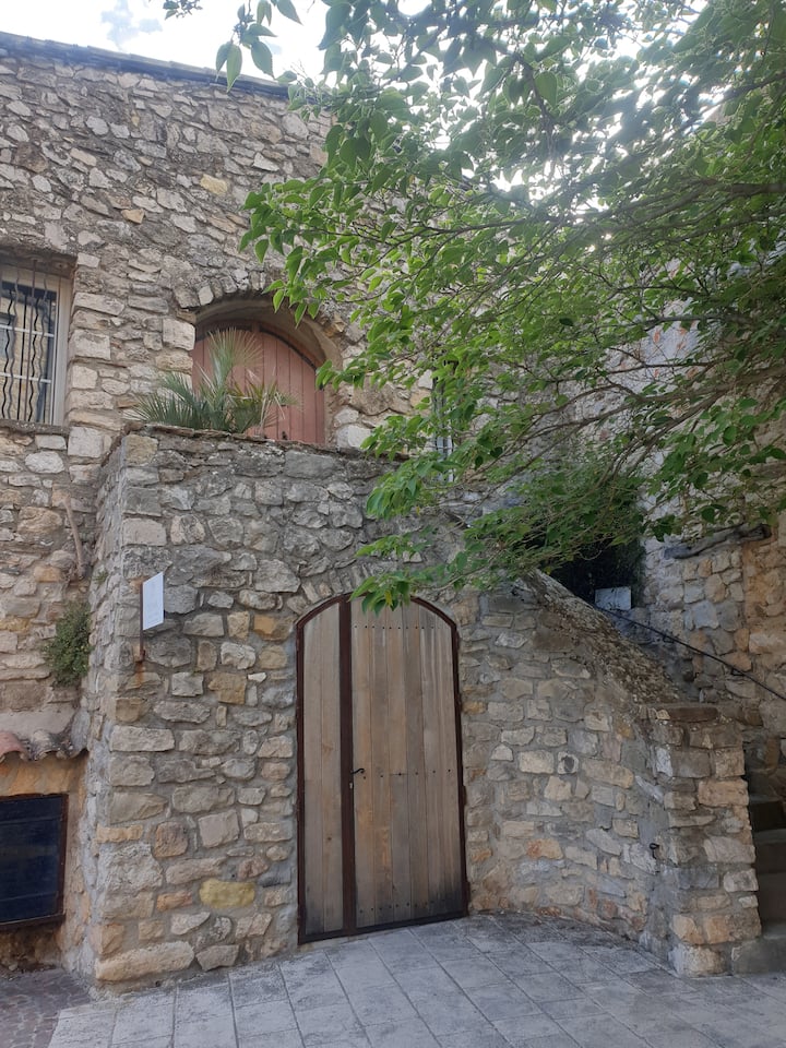 Hurlevent, Appartement Sur Les Remparts - Le Castellet