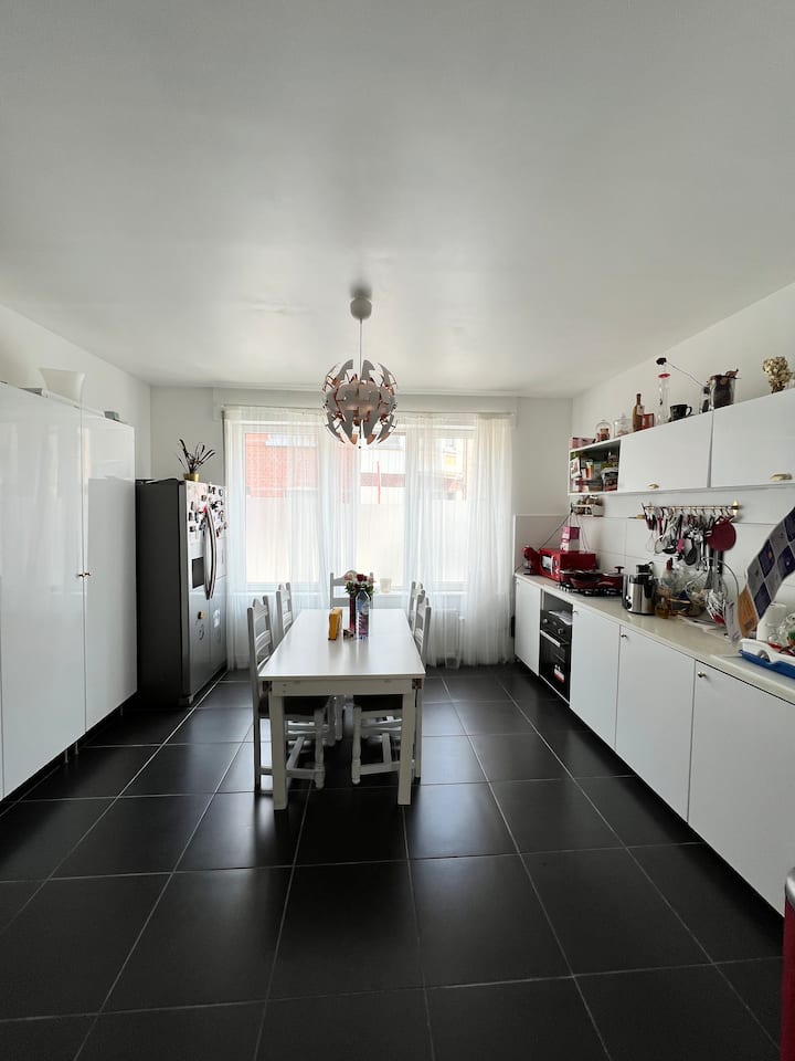 Lovely Room - Ukkel
