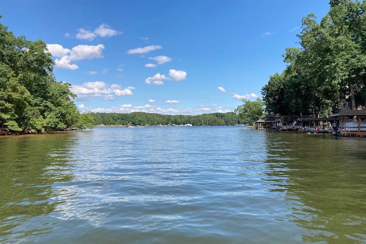 Lake Tillery Vacation Rentals & Homes - North Carolina, United States ...