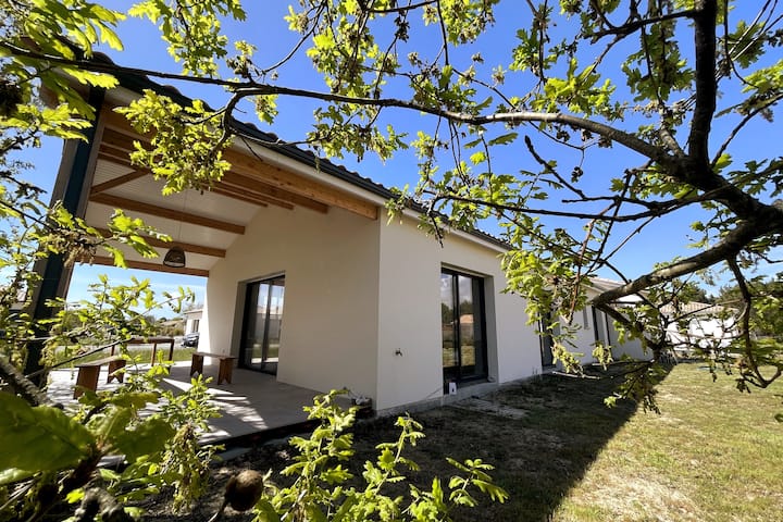 Pénates à Moins D'un Kilomètre De L'océan - Vendays-Montalivet