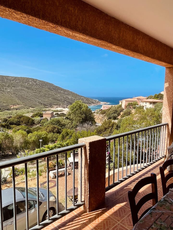 Villa 2 Chambres + 2 Divans, 8 Personnes. - Tizzano