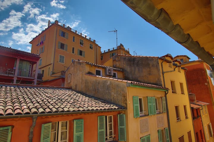 Vieux Nice : Charmant Appartement En Plein Centre - Nizza
