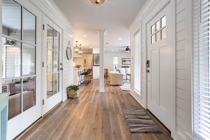 Home Between Downtown Savannah And Tybee Beach - Skidaway Island, GA