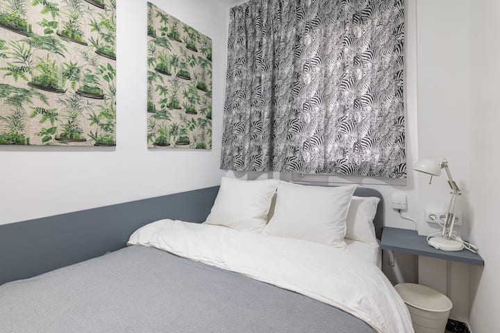 Cozy Apartment On Diagonal, Near Sagrada Familia - Barcelona