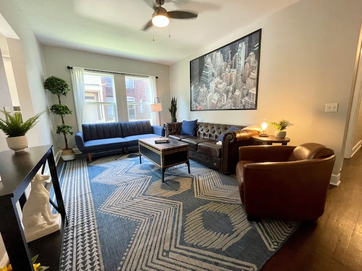 Charming Apt. W/ Hot Tub And Patio | Sleeps 6 - Ohio
