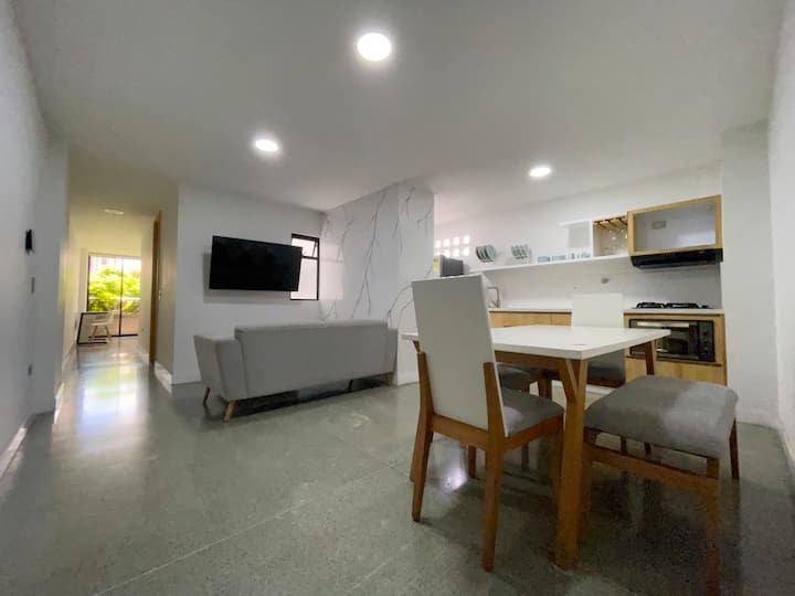 Desayuno | Jacuzzi | Restaurante | Estacionamiento - Medellin, Antioquia, Colombia