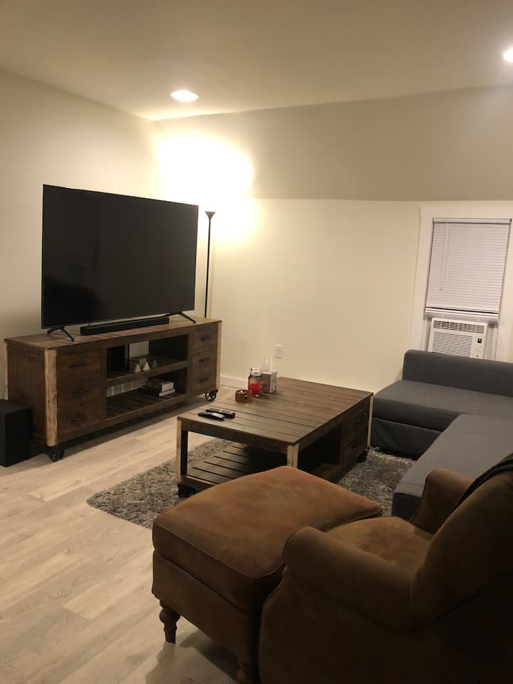 1-br Apartment - Convenient Location - Saratoga Springs, NY