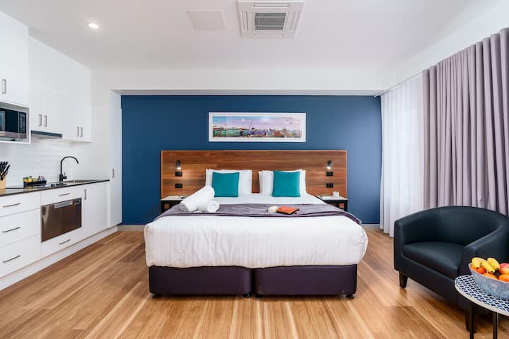 Extended Stay Studio Apartment - Long Stay Hotel - Maitland