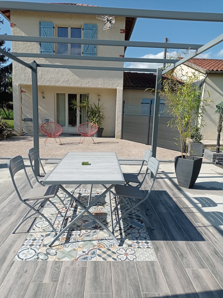 Charmant Logement Avec Rez De Jardin à La Campagne - Mirande