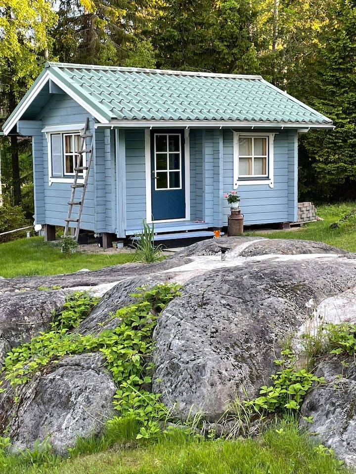 Viehättävä Aittamajoitus Ison Järven Rannalla - Finland