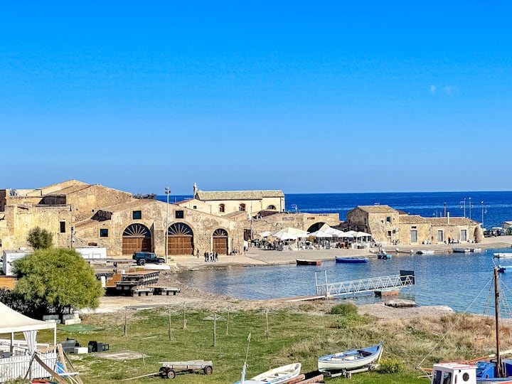 Attic Apartment With Large Terrace In Marzamemi - Marzamemi